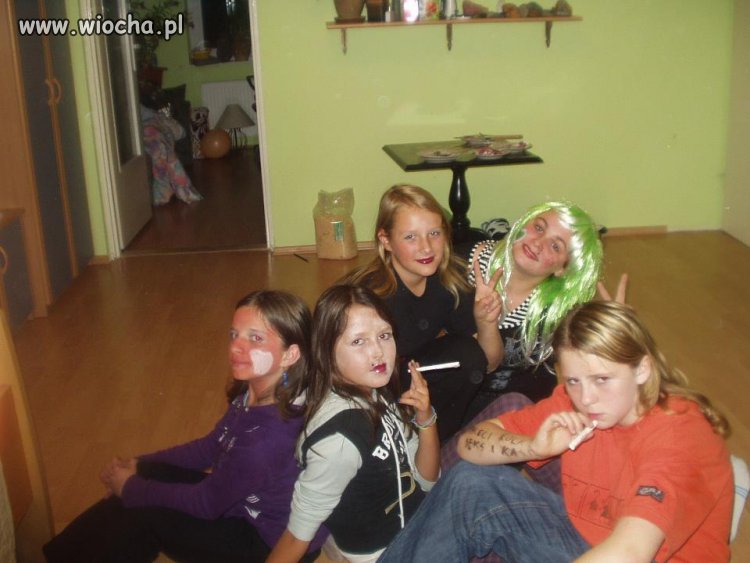 Tak się bawią polskie 11 latki - wiocha.pl absurd 402937