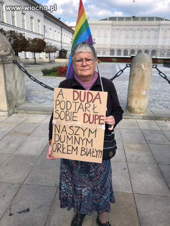 Babcia Kasia na posterunku - wiocha.pl absurd 1732758