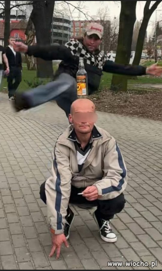 A dawaj zrobimy popisowa akcje za flachę - wiocha.pl absurd 1834272