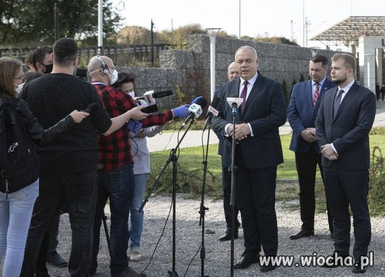 Pomnik Lecha Kaczyńskiego stanie w Lublinie. - wiocha.pl absurd 1644452 Pomnik Lecha Kaczyńskiego stanie w Lublinie. - wiocha.pl absurd 1644452